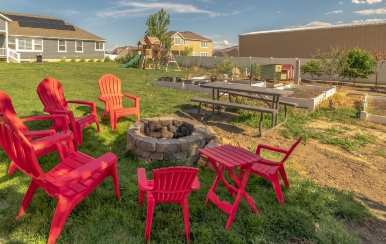 17 Backyard Homestead Ideas for Living Independently | GroCycle